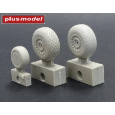 1/48 Martin B-26 Marauder Wheels Early Diamond Tread Plus Model AL4025